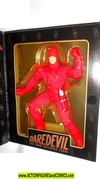 Marvel Famous Covers DAREDEVIL 1998 Mego toybiz moc mib ...