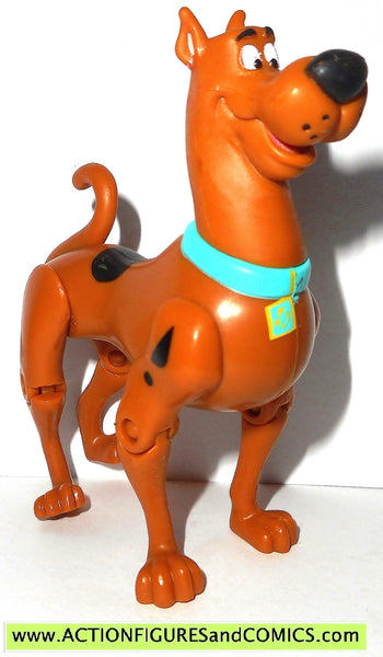 Scooby Doo SCOOBY DOO smiling action figure cartoon network hana barbe ...