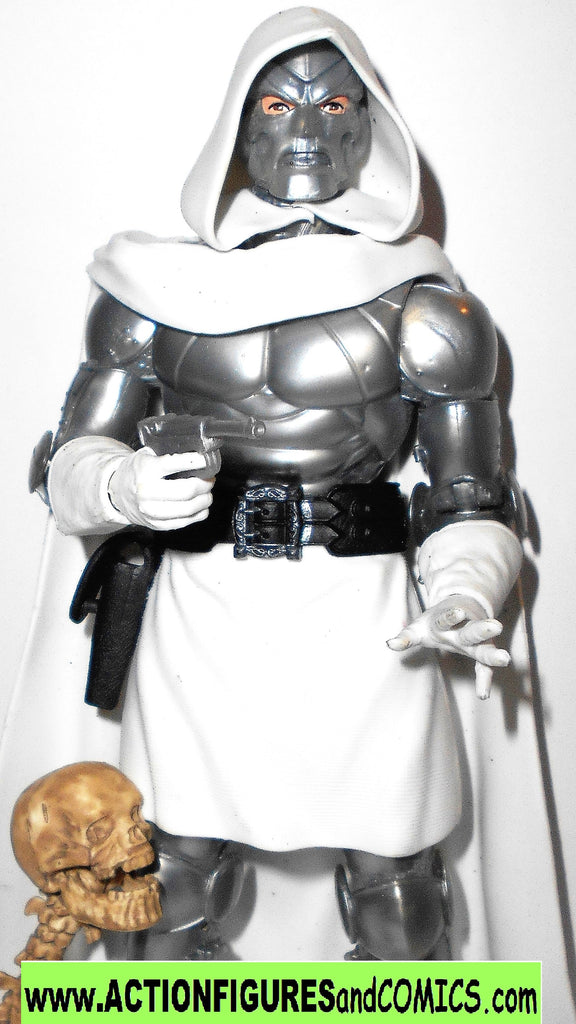 marvel legends DR DOOM 2021 white Future Foundation wave ...