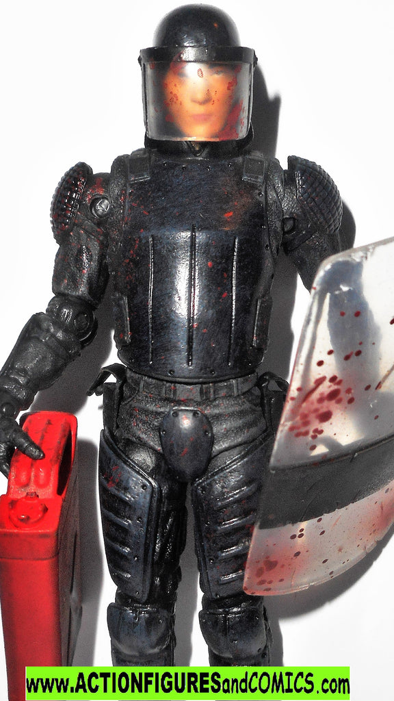 The Walking Dead RIOT GEAR GLENN series 2 comic book mcfarlane ...