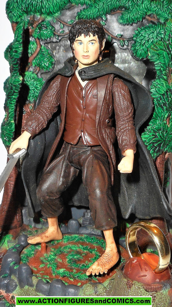 Lord of the Rings FRODO ringwraith reveal base toy biz complete hobbit ...